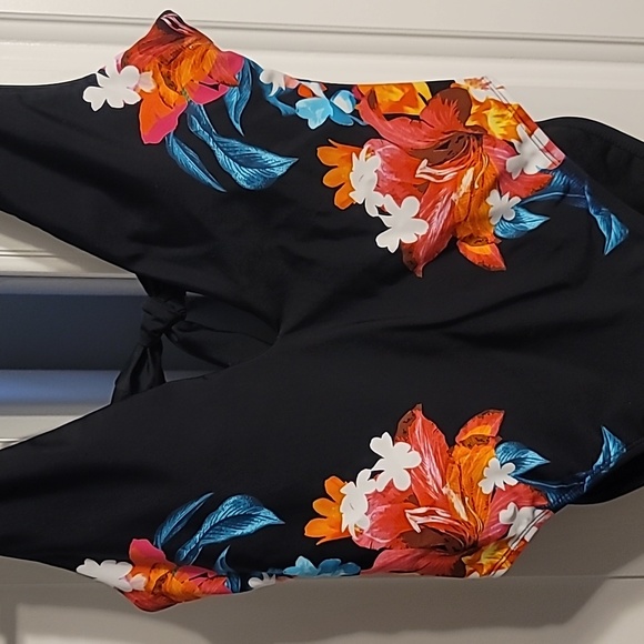 Ashley Graham | Swim | Ashley Graham Swimsuits For All Black Floral ...